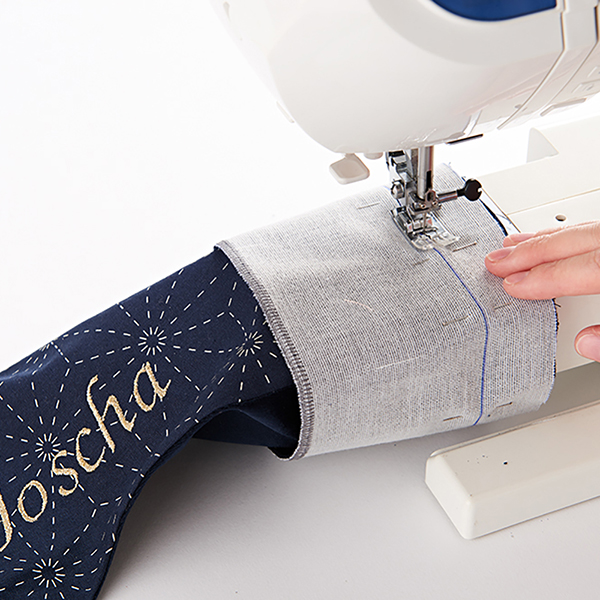 DIY - Make your embroidered stockings | BurdaStyle.com